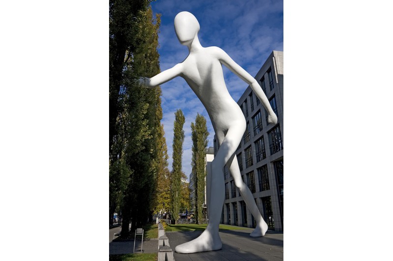 Walking Man in Munich - Meet the man in Schwabing now